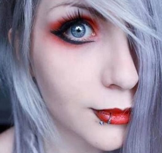Tribu Urbana EMO - Estética, moda, ropa, música y literatura EMOs